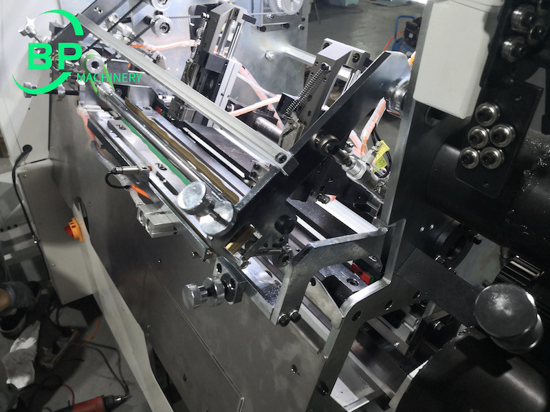 Semi Automatic Metal Spiral Binding Machine SSB420 For Notebook with coil lock function